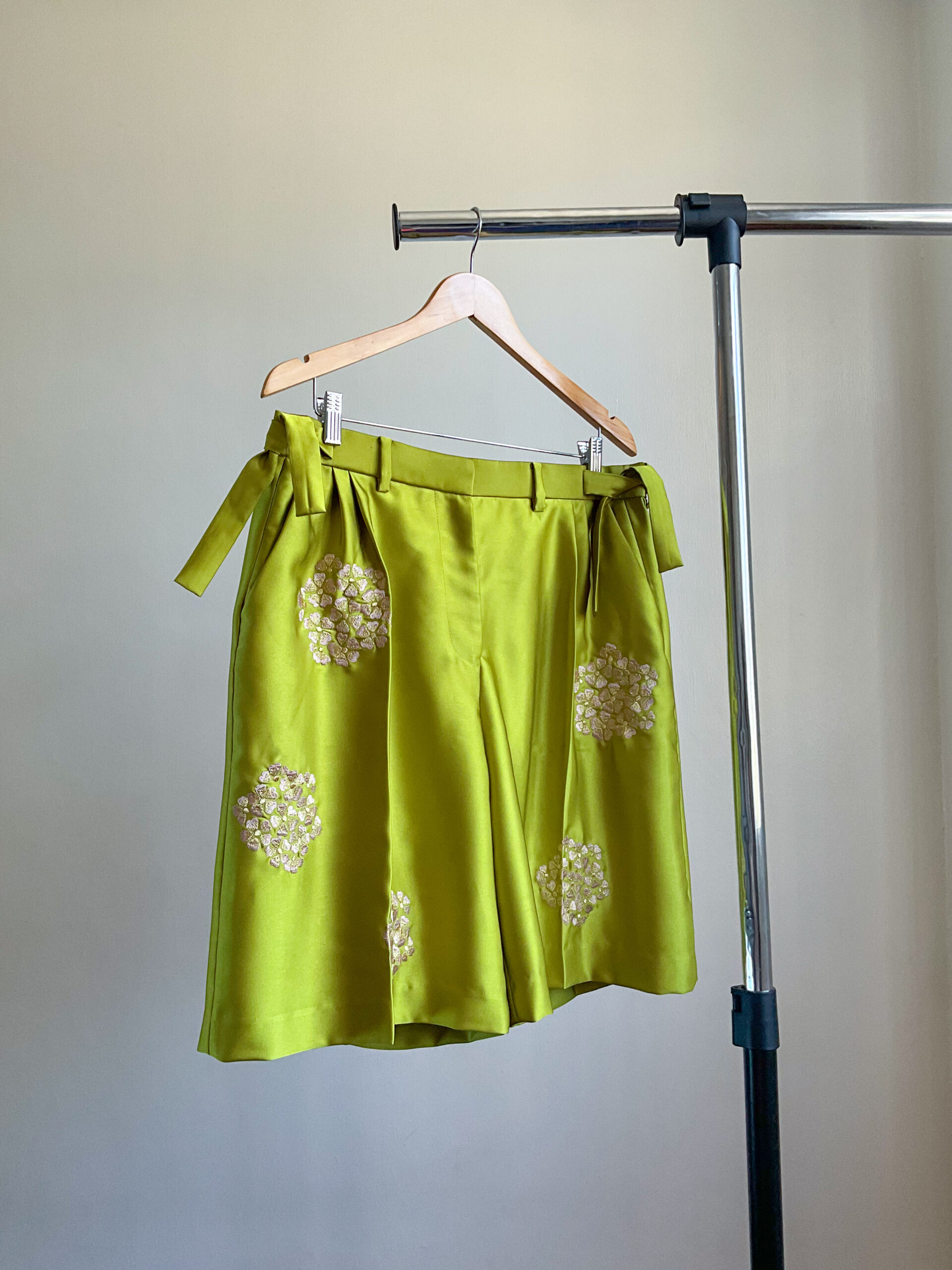 Flowery Silk Short Pant - Ched Studio